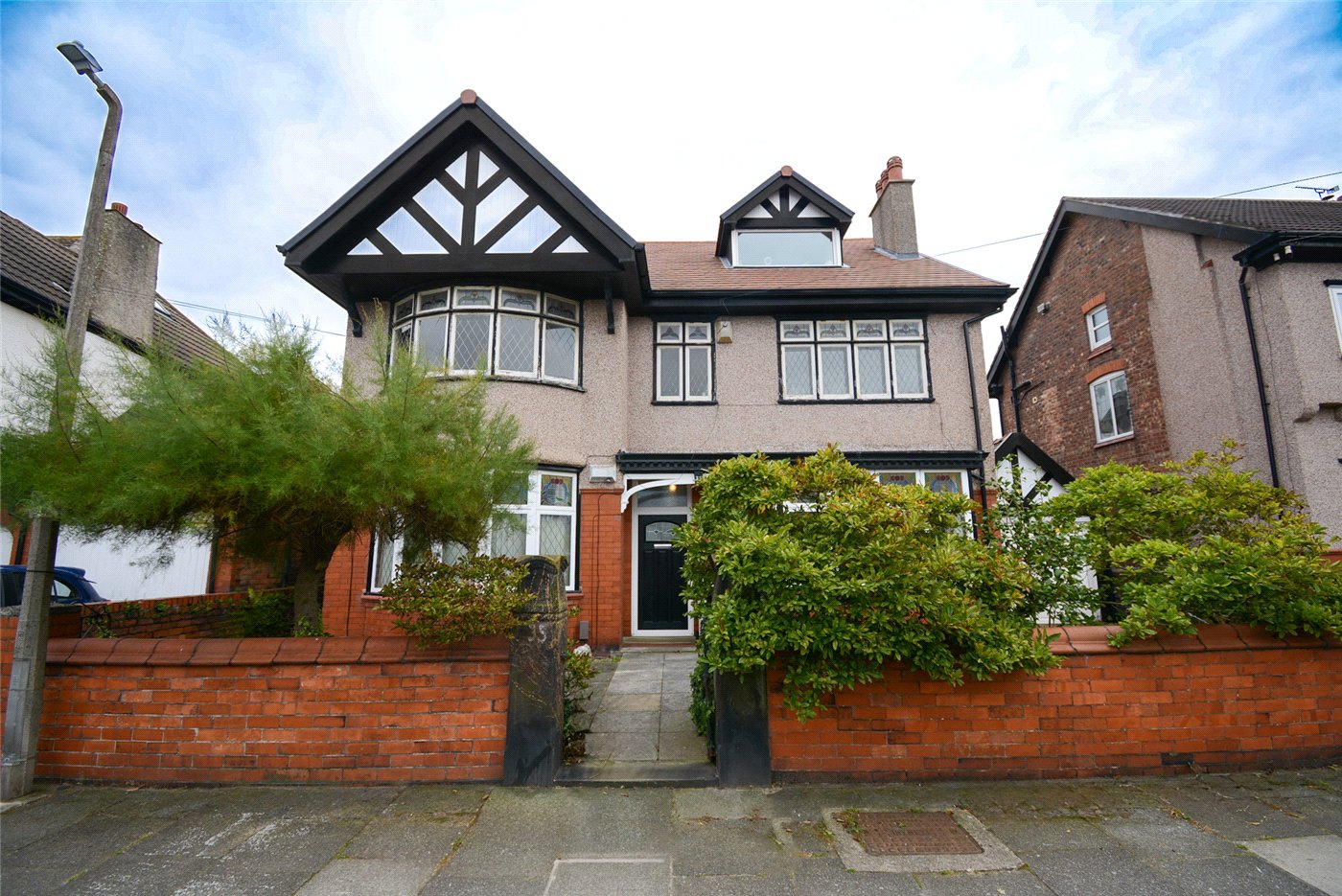 2 bedroom flat/apartment for sale | £220,000 | 35 Lyndhurst Road ...